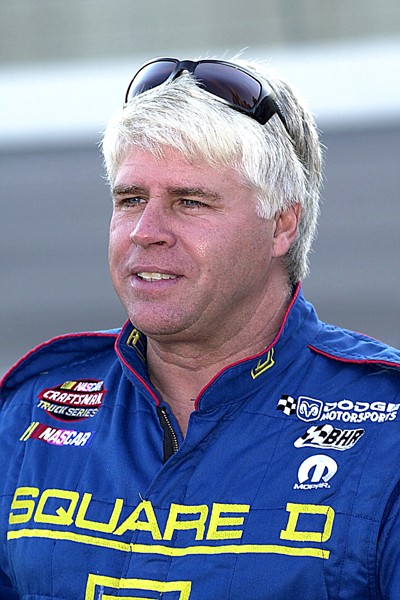 AutoVantage Spokesman and Former Racer Bobby Hamilton Dies - Sports Car ...