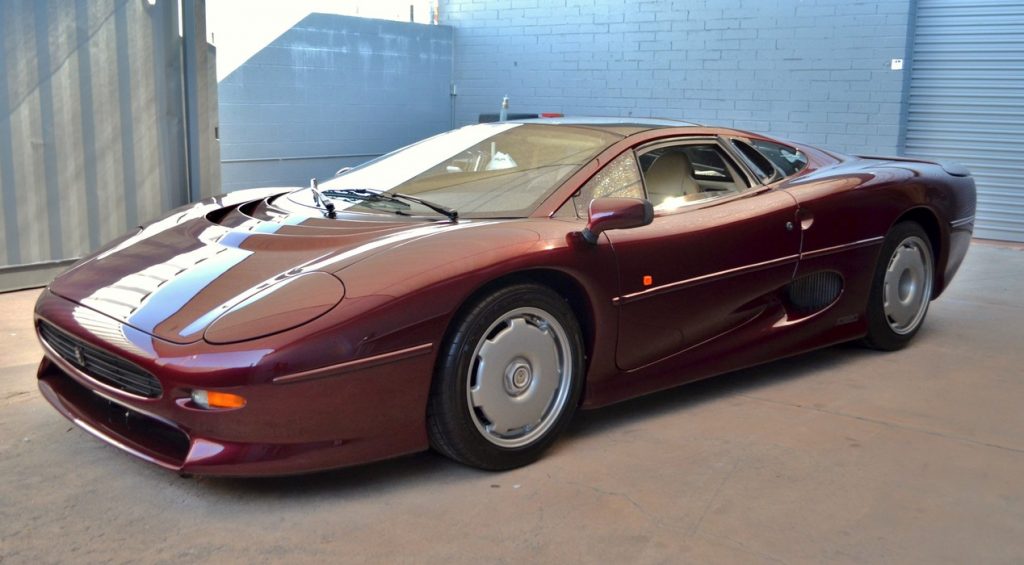Time-Capsule 1993 Jaguar XJ 220 in Russo and Steele’s Monterey Auction ...